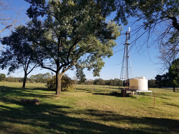 Windmill Farm Airbnb - Siloam Springs, AR