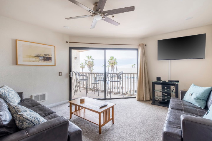 Ocean View 2 Bdrm Beach Condo In San Diego (Pb) - San Diego, CA