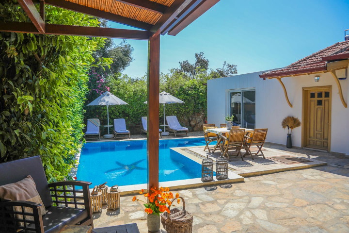 Cosy Family Villa With Private Pool - Bitez