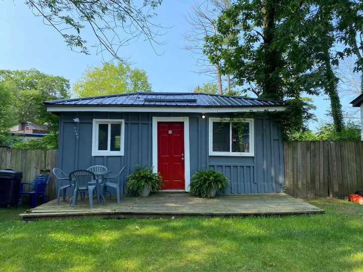 Studio Cottage, Easy Walk To The Beach - Wasaga Beach