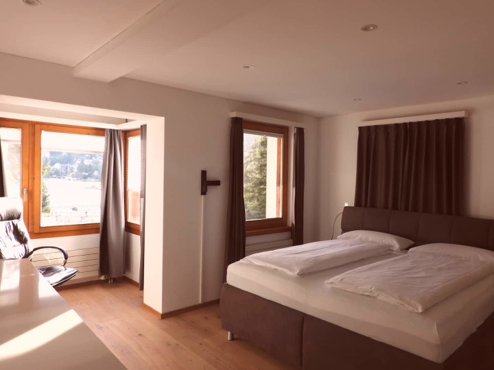 St. Moritz Lake View Apartment - Silvaplana