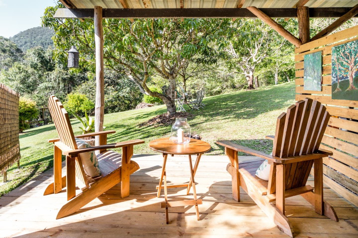 Black Plum Art Shed, Creative Hinterland Hideaway - Sunshine Coast
