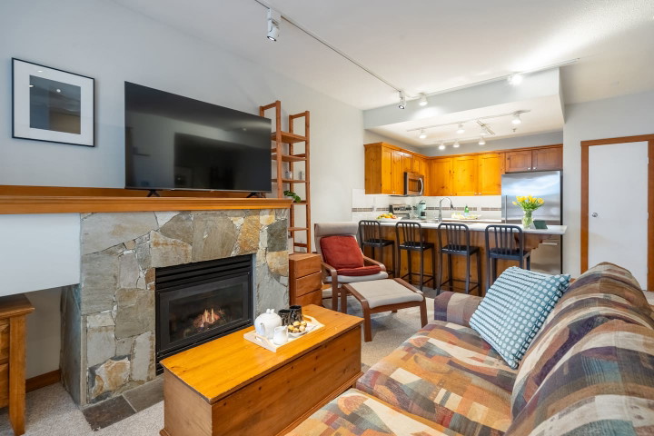 Central Whistler Studio Townhouse|hottub&free Prkn - ウィスラー