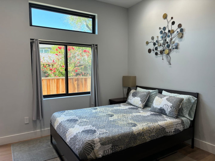 Modern Studio In Charming Los Gatos,silicon Valley - Los Gatos, CA