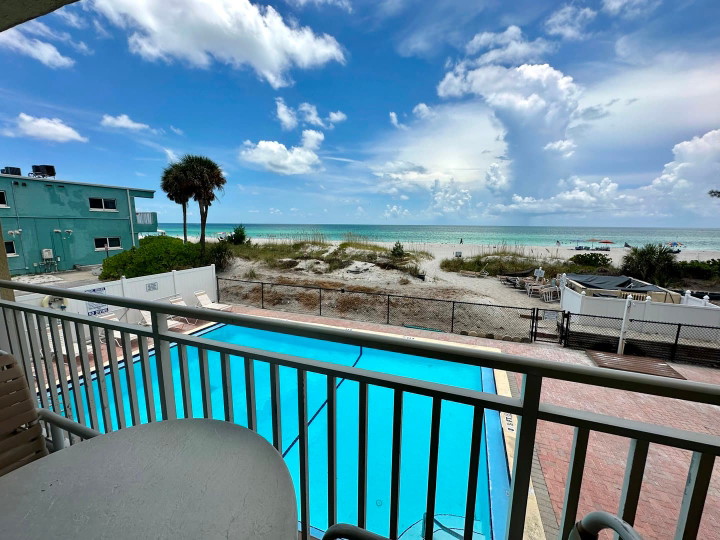 Club Bamboo Zuid-eenheid 124, Gulf Front Studio, Uitzicht Op De Oceaan, Maximale Bezetting Van 4 Personen. - Anna Maria Island, FL