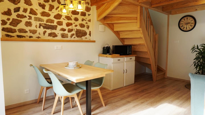 Gîte Privatif à La Campagne Avec Jardin  Calme - Haute-Loire