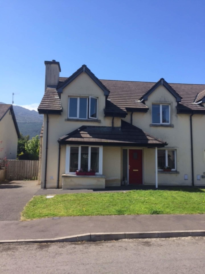 Village Lodge, Oyster Bay Court,  Carlingford - 卡靈福德