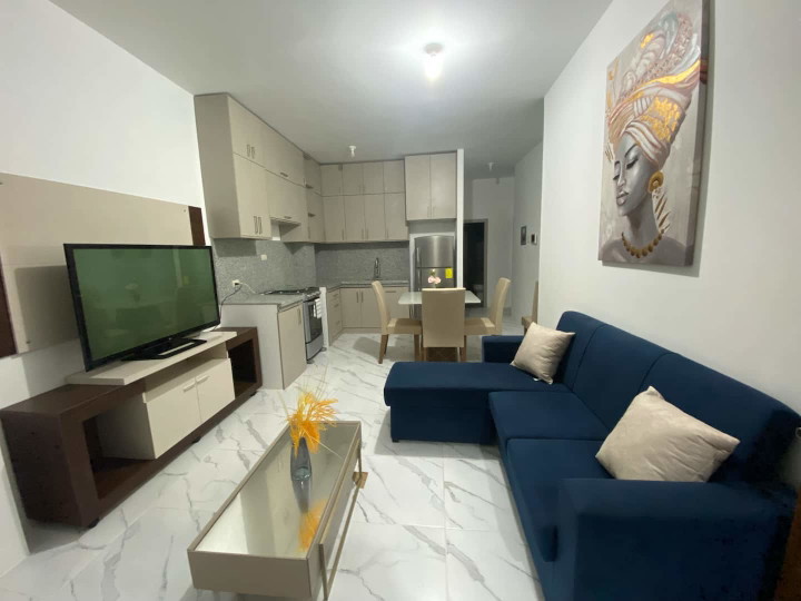 Elegant Apartment With Garage - Machala