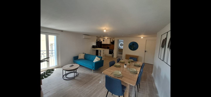 Bohemian Vibe, Beautiful 3-bedroom Apartment - 베지에
