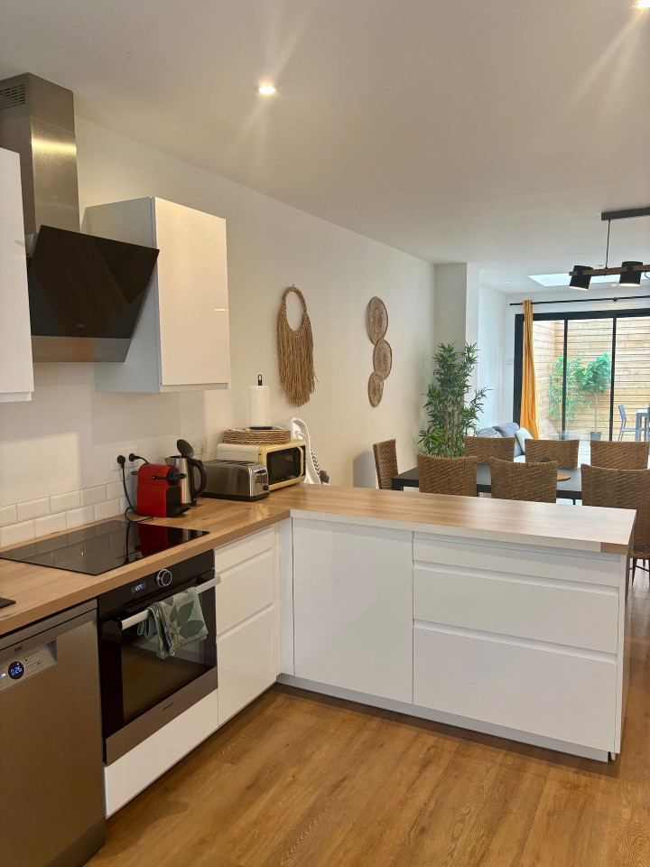 Bright 3 Bedroom House With Terrace - Moeskroen