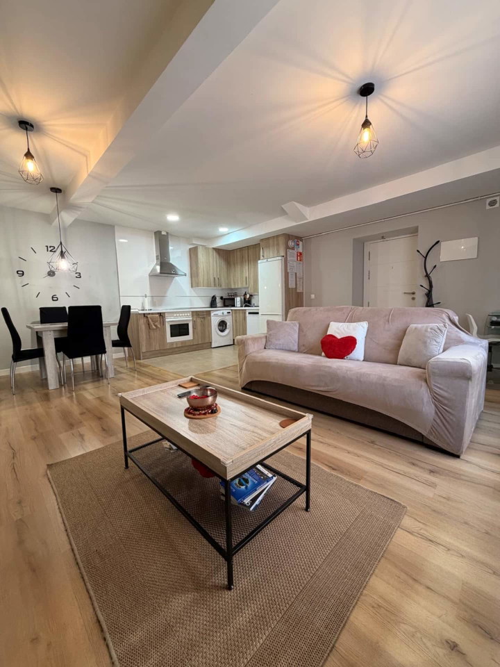 Spacious Apartment In Downtown Santander - Cantabria