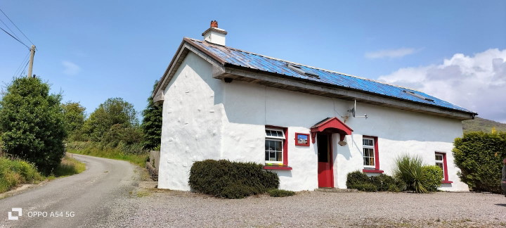 Old Pub Cottage.lauragh. Beara Peninsula. - Irlande