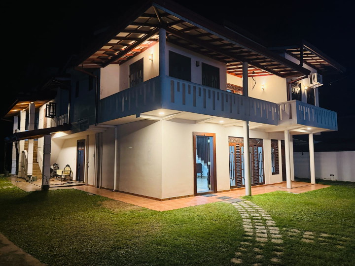Homestead Villa - Mirissa