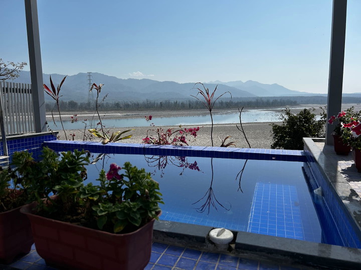 Ganga View | Rooftop Jacuzzi & Lift | 4br Villa - リシケシュ