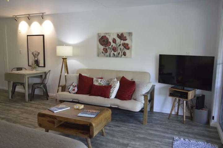 Condo W/kitchen Steps From Beach - Tax Included! - Maui, HI