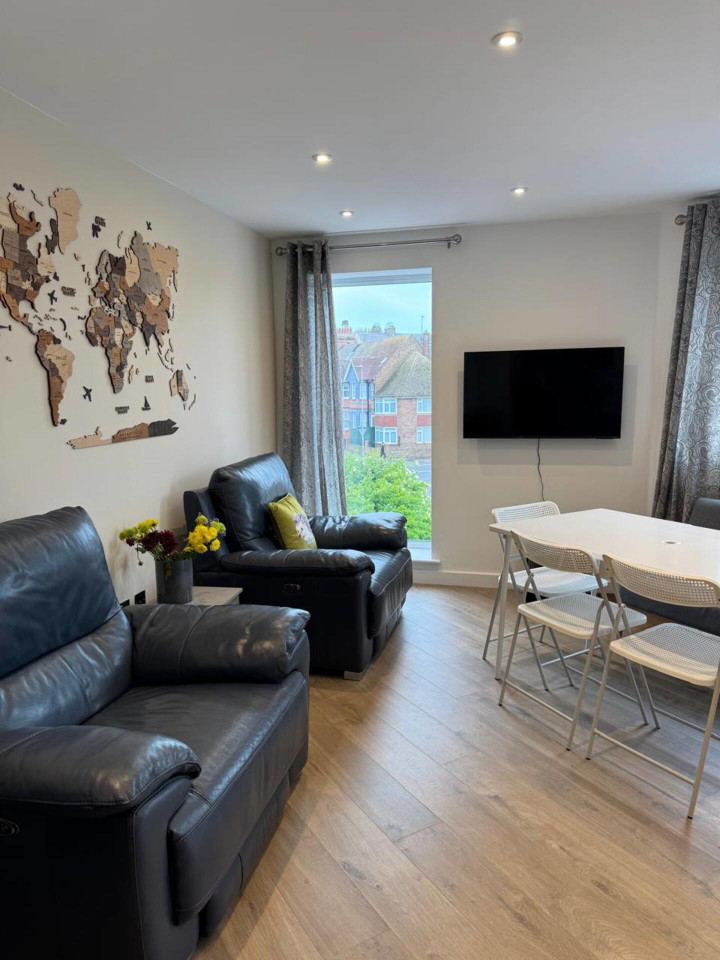 1-bed Flat Near Seafront /Free Car Park - Eastbourne