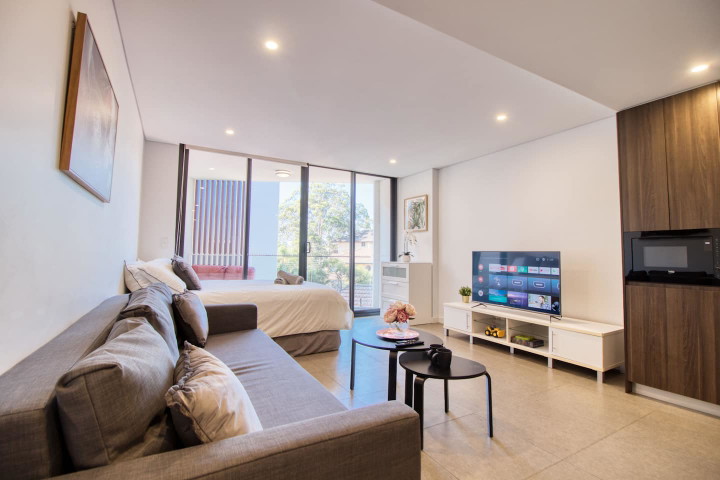 Superb 2-brs Apt Near Cbd & Free Parking ! - Strathfield
