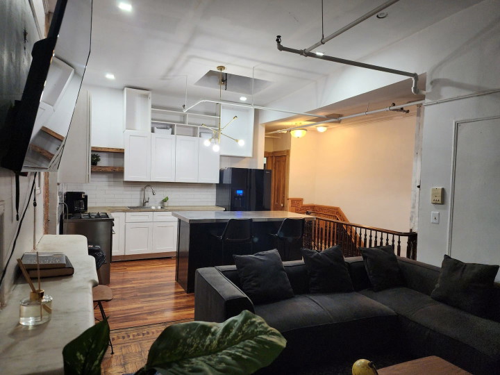 Two Bedroom Flat In Historic Brownstone - Brooklyn, NY