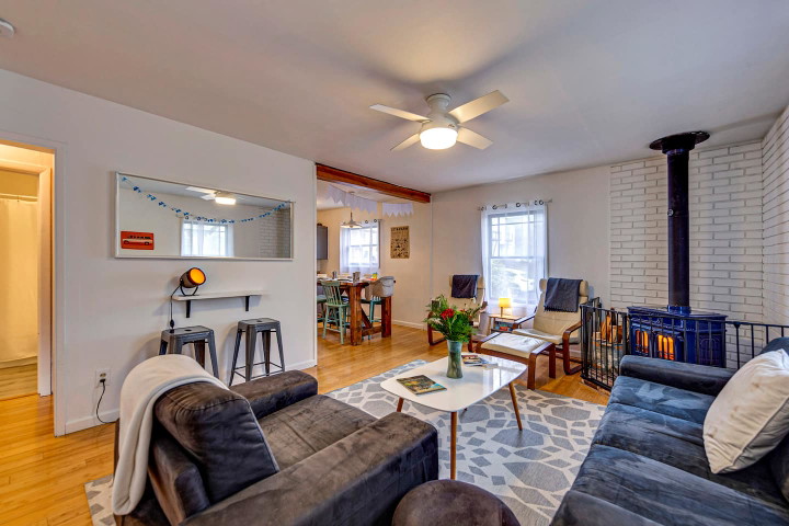Downtown White Salmon Home, The Perfect Getaway! - White Salmon, WA