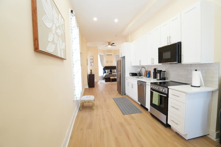 Rowhouse 23 Studio - State of New York