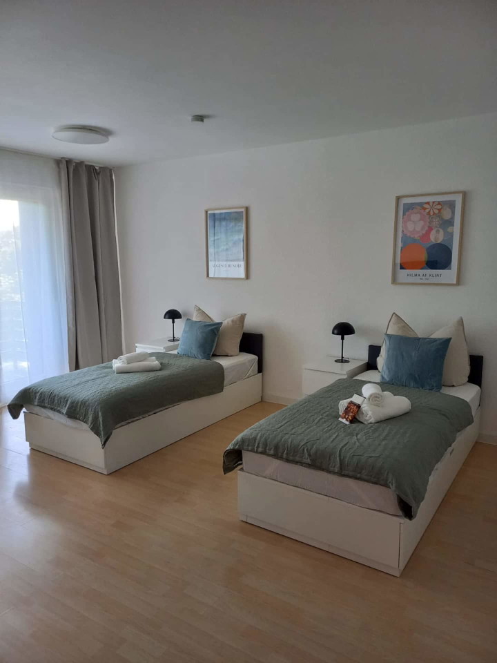 Dora - Your Temporary Home - 4 Beds - Kerpen
