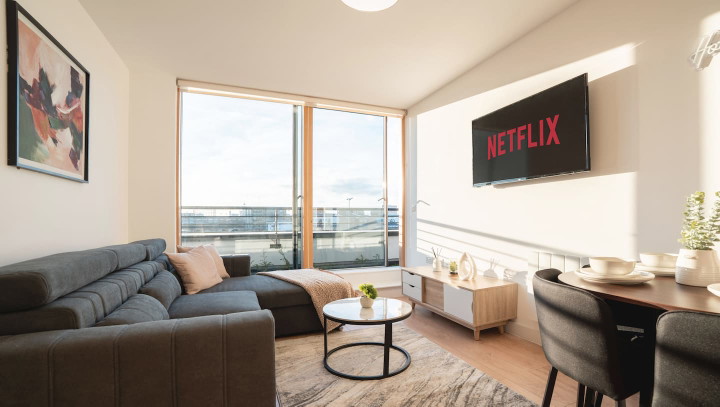 1br Flat W/balcony, Parking, Sleeps 4 - Greenwich
