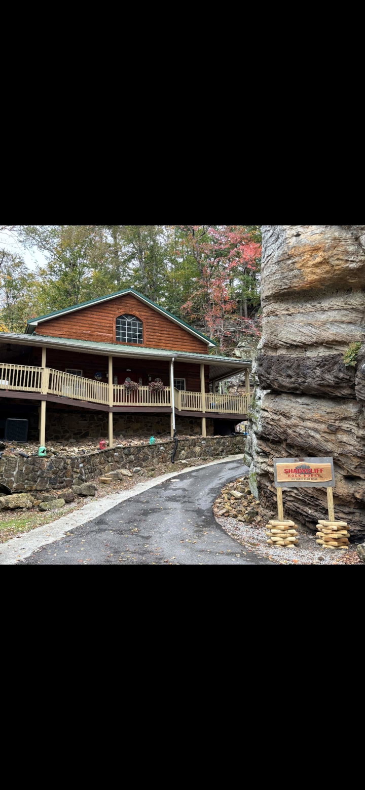 Shady Cliff Rock House - Kentucky