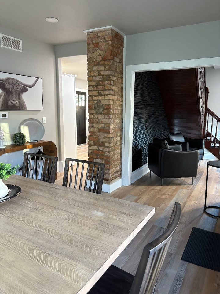 Phenomenal Stunning Downtown Home Salina - Salina, KS