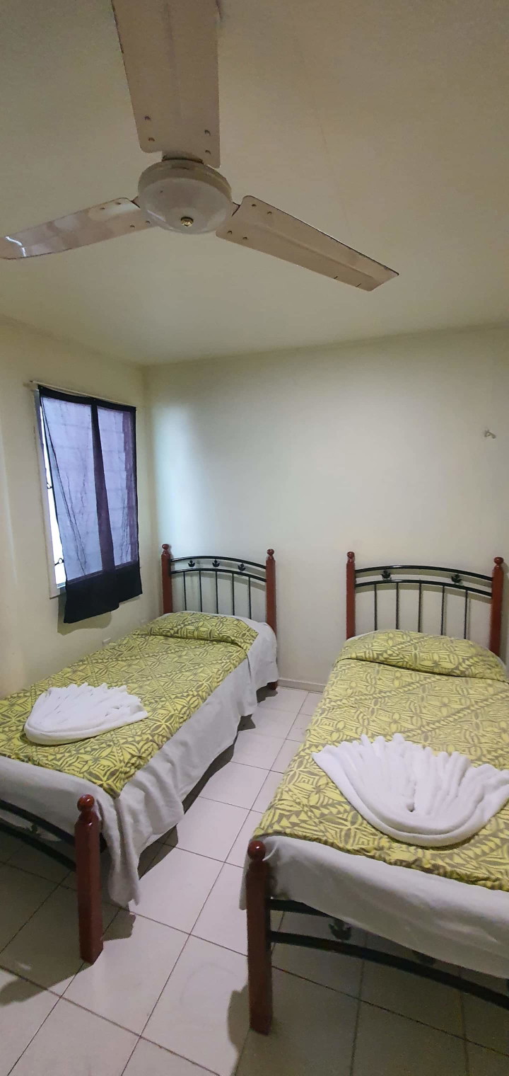 Ensuite Near Hospital (600m) Pool & Breakfast - Apia