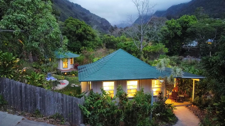 Romantic And Private Cottage And Gazebo For Two! - Maui, HI