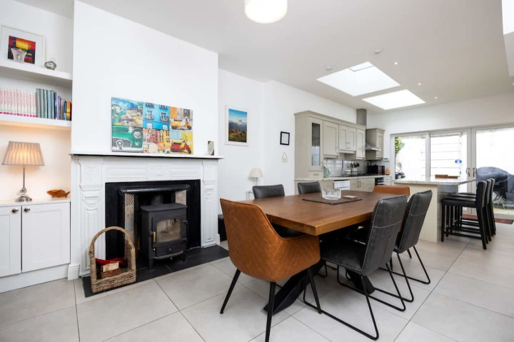 Modern 3-bed Home Near Croke Park & City Centre - Dún Laoghaire