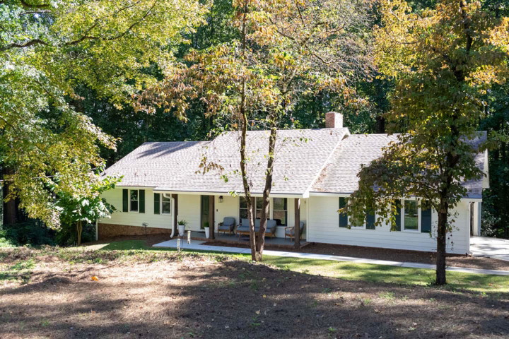 Beautiful Bungalow - Short Walk To Dt Alpharetta 3br/2br - Alpharetta
