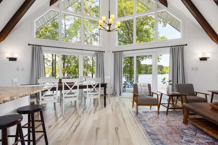 180° Lake Views, Hot Tub & Dock, 4br A-frame - Henderson, NC
