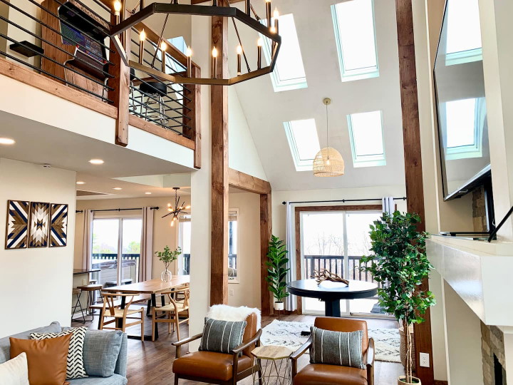 Luxury Smoky Mtn Retreat | Hot Tub + Epic Views - Gatlinburg, TN