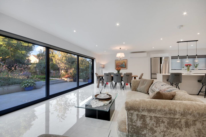 Luxury 4br House | Garden | Parking | Modern Style - Brentwood