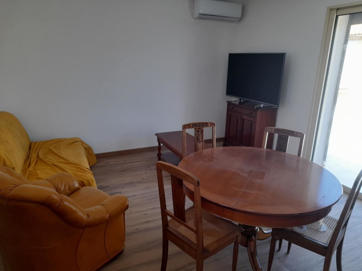 Location 2 à 4  Personnes - Rognac