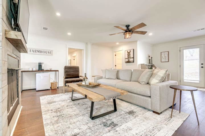 2 Br Highland House Of Historic Dwtn Franklin - Brentwood, TN