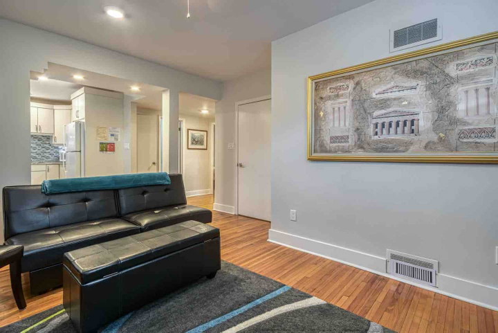 My Guest Suite - Near Many Amenities - Regina
