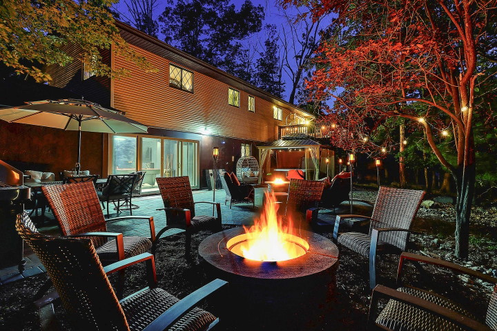 Camelback Pocono Getaway W/ Hot Tub & Games! - Stroudsburg, PA