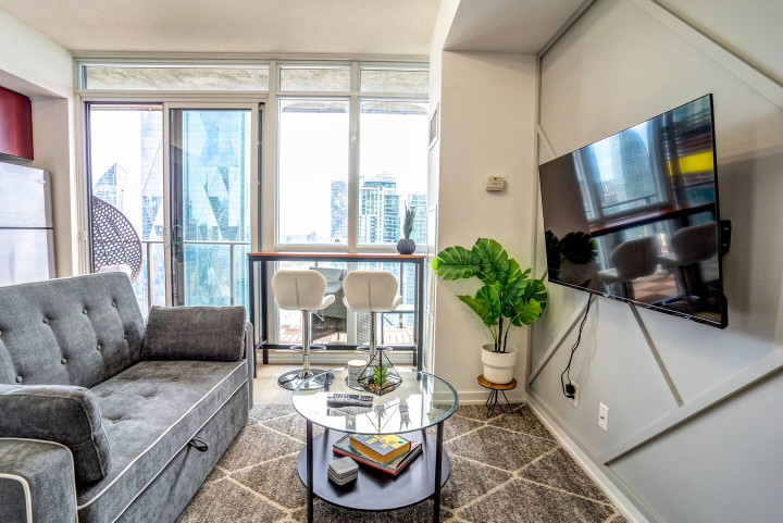 Luxury Condo Living Downtown Toronto - Toronto, ON