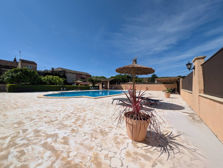 Le Michelet * Parking * Pool* Air Conditioning - Goudargues