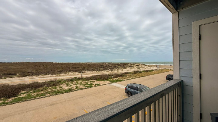 Beachside Escape | Heated Pool & Hot Tub - Texas