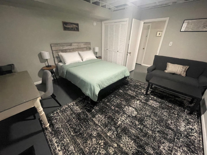 Private Basement Room Pet Friendly Fenced Yard - Tennessee