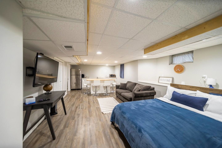 Lovely Private Studio In A Quiet Area W/ Free Wifi - Davenport, IA
