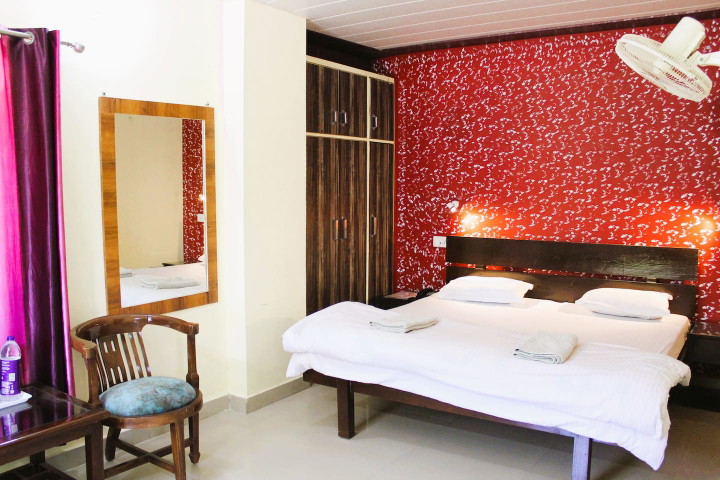 Private Rooms - Hotel - Lansdowne - Uttarakhand - Lansdowne, India