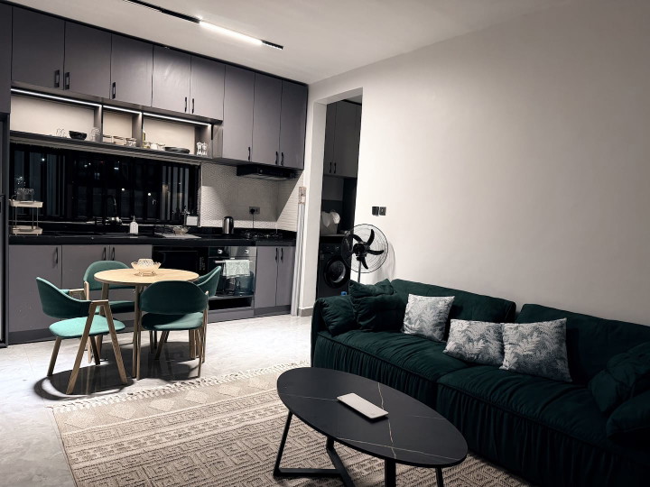 The Emerald Nest|elegant 1br In Bukoto - Uganda