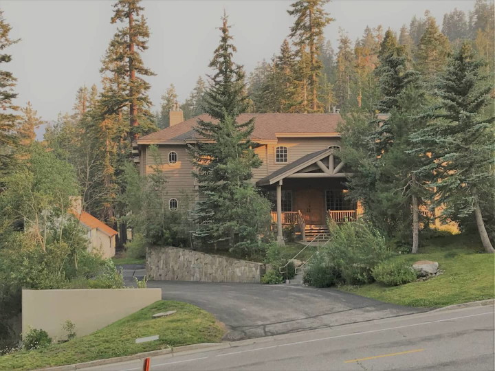 Spacious 6br @ Canyon | Pvt Hot Tub, Sauna; Garage - Mammoth Lakes, CA
