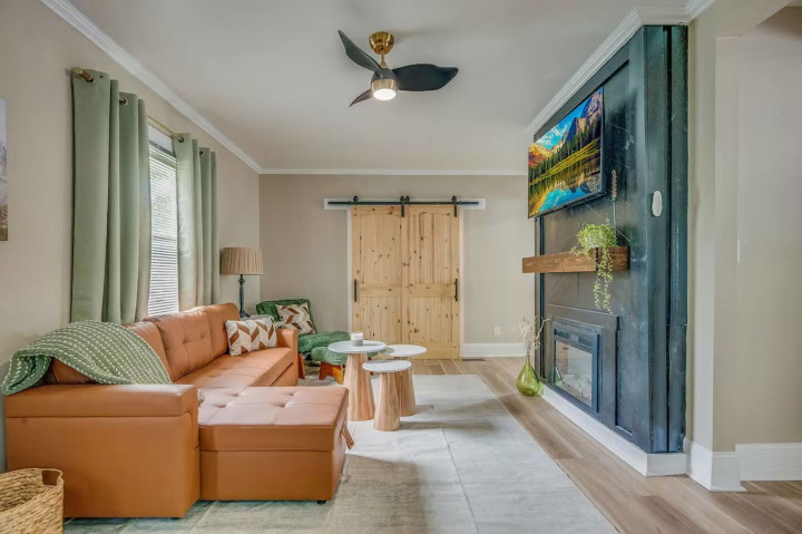 The Juniper House | Fire Pit  Pool  Sleeps 8 - Jacksonville, NC