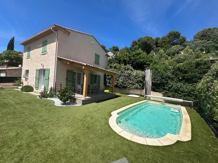 Maison Avec Piscine - Draguignan