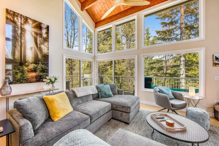 Modern 3br | Sauna | Fireplace | Deck | W/d - Crestline, CA